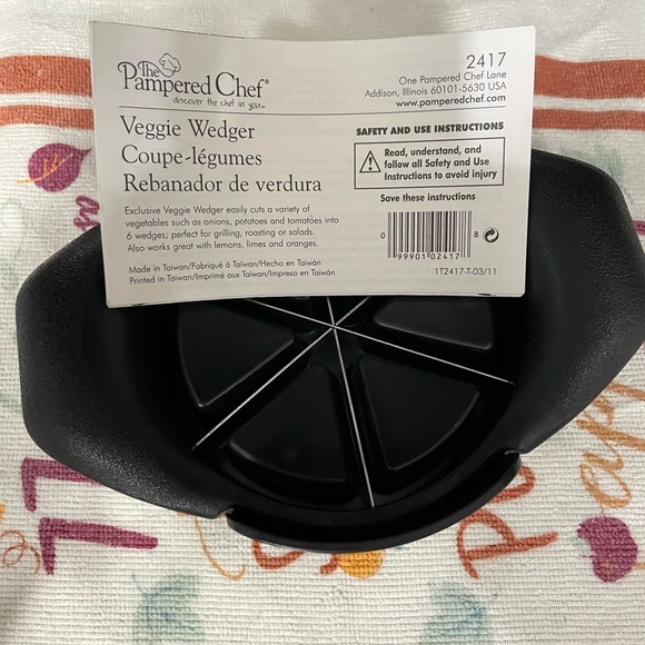 Pampered Chef | Kitchen | Pampered Chef Veggie Wedger | Poshmark